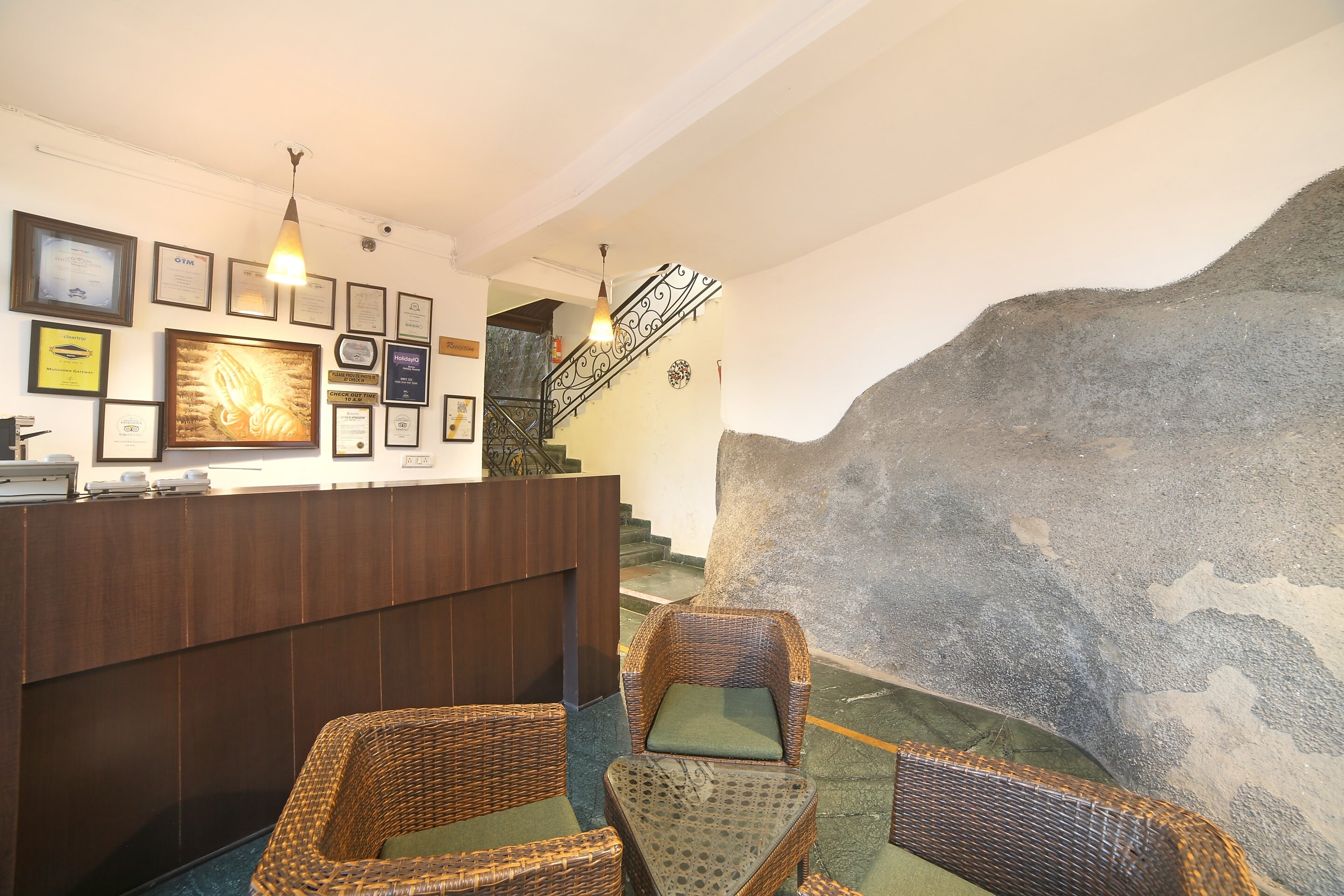 Mussoorie Gateway Mussoorie Hotel Price, Address & Reviews