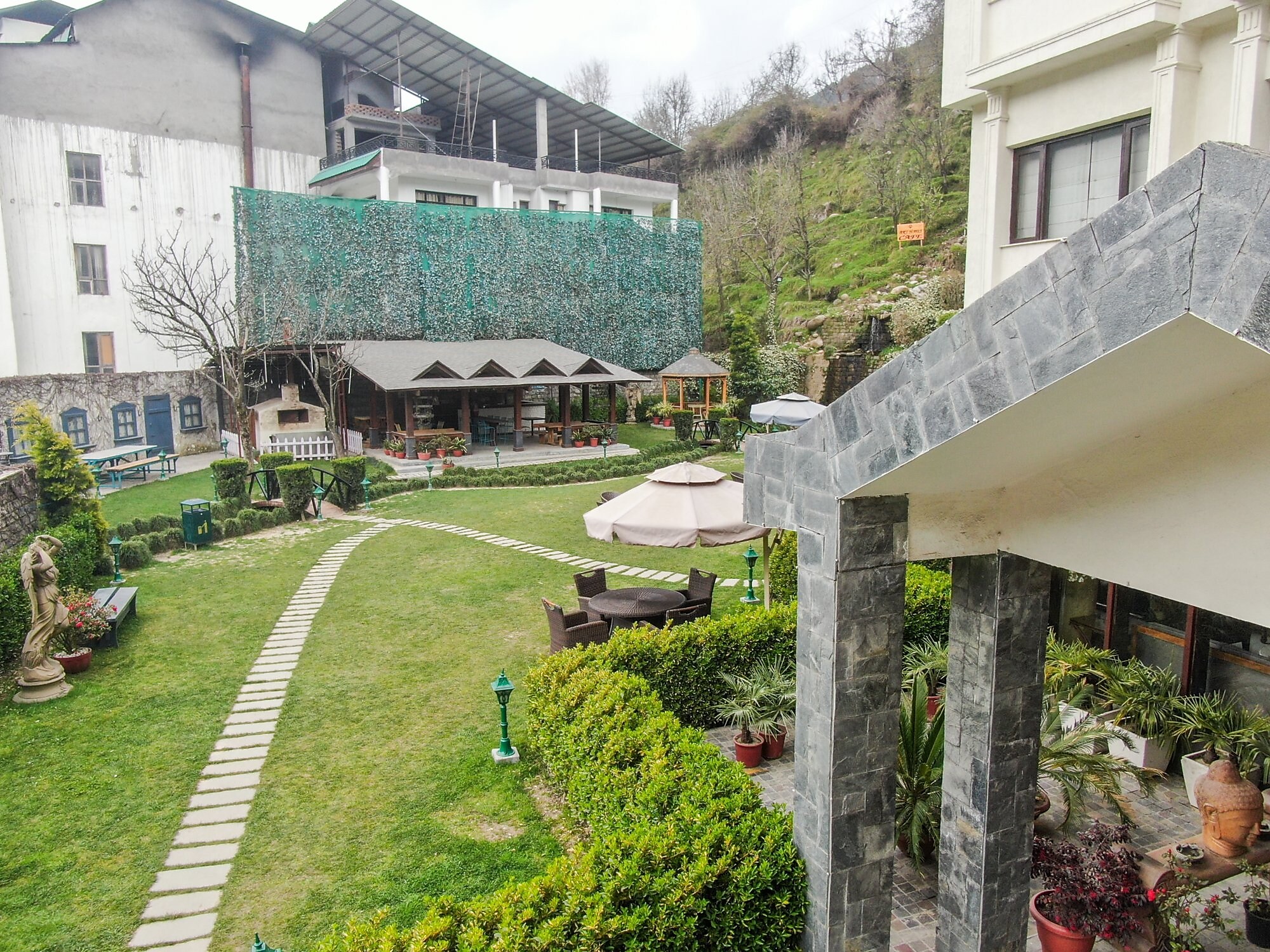 Ahr The Rock Manali Manali Hotel Price Address And Reviews