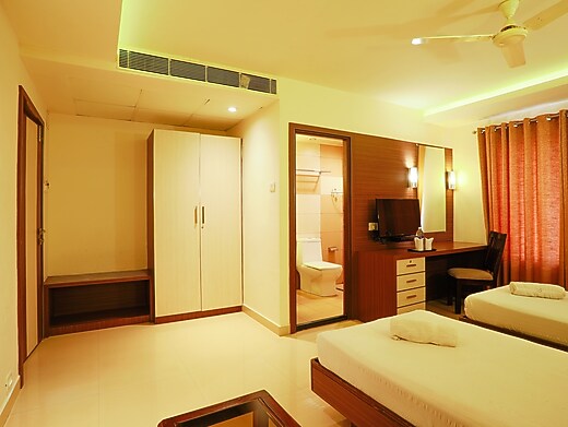 Hotel South Regency,Ernakulam, Cochin Hotel Price, Address & Reviews