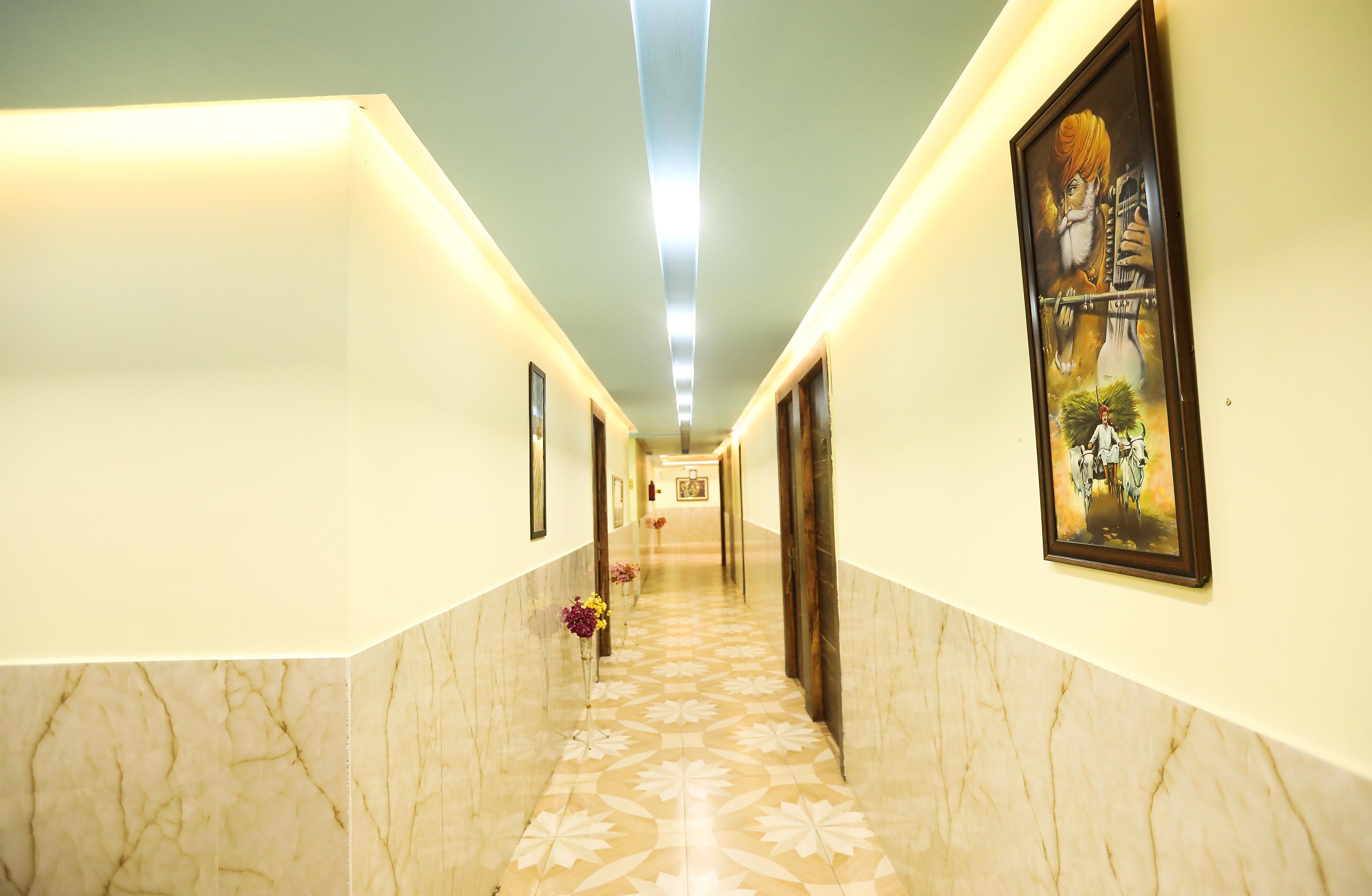 THE GRAND ORION Lucknow Hotel Price, Address & Reviews