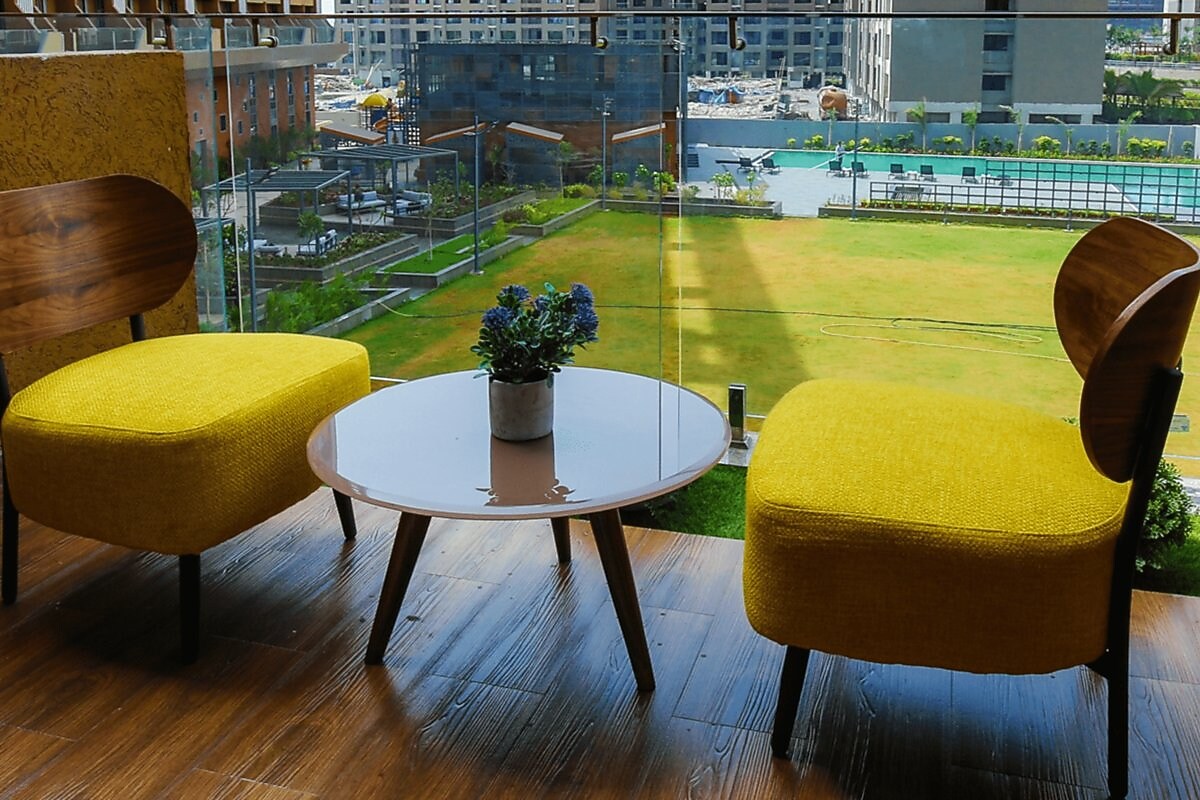 The Weekend Address, Surat Price, Address & Reviews