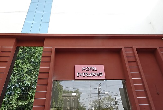 HOTEL EVERLAND, Rajkot INR 956 OFF ( ̶2̶3̶0̶0̶ ) Hotel Price, Address ...