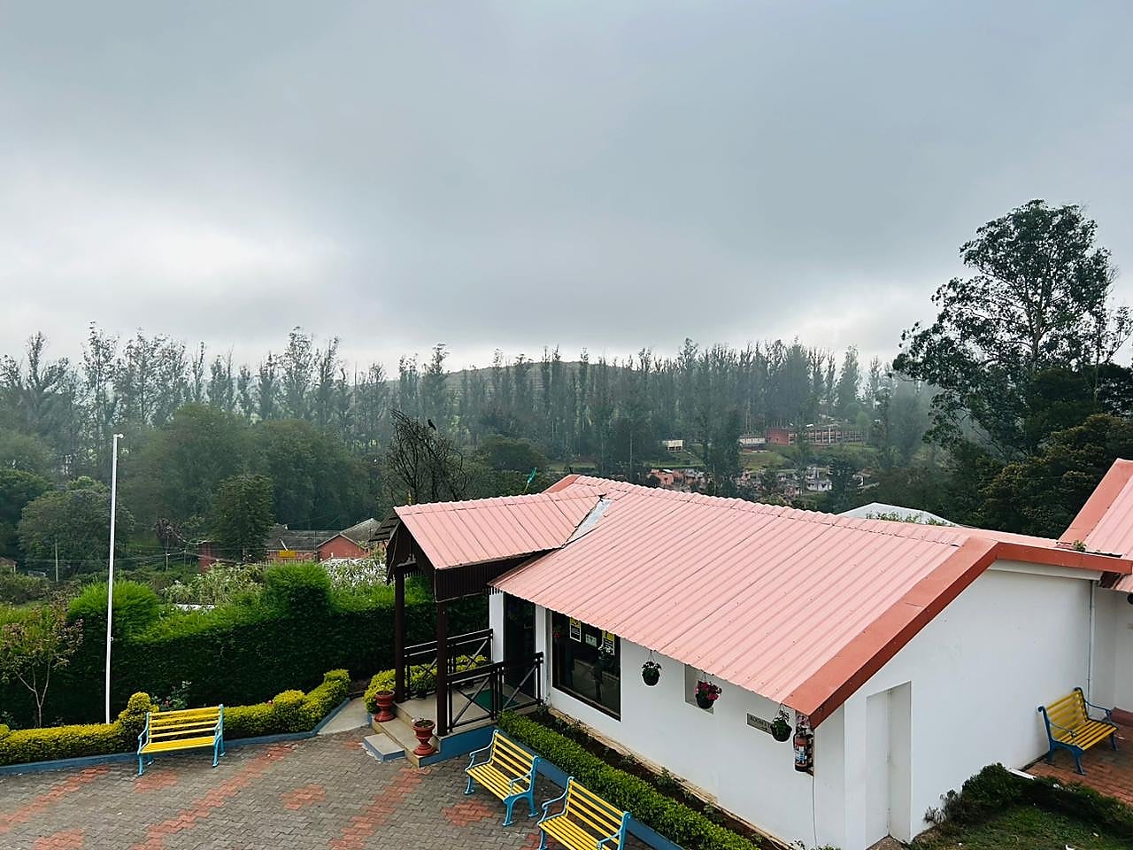 Deccan Park 𝗕𝗢𝗢𝗞 Ooty Resort 𝘄𝗶𝘁𝗵 ₹𝟬 𝗣𝗔𝗬𝗠𝗘𝗡𝗧