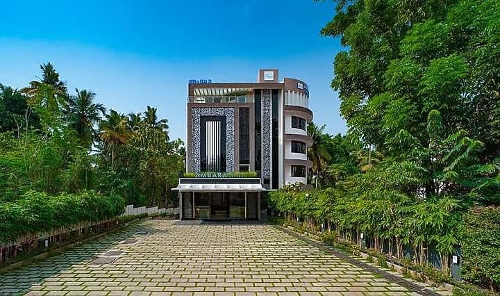 Ambara Suites 𝗕𝗢𝗢𝗞 Thiruvananthapuram Hotel 𝘄𝗶𝘁𝗵 𝗙𝗥𝗘𝗘 𝗖𝗮𝗻𝗰𝗲𝗹𝗹𝗮𝘁𝗶𝗼𝗻