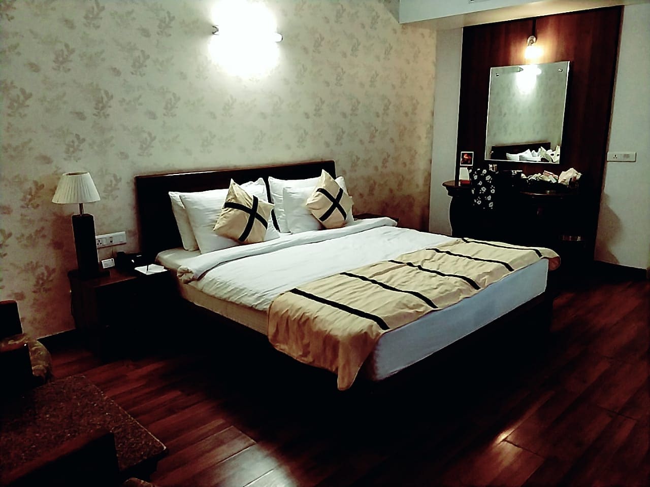 MK hotel Amritsar Hotel Price, Address & Reviews