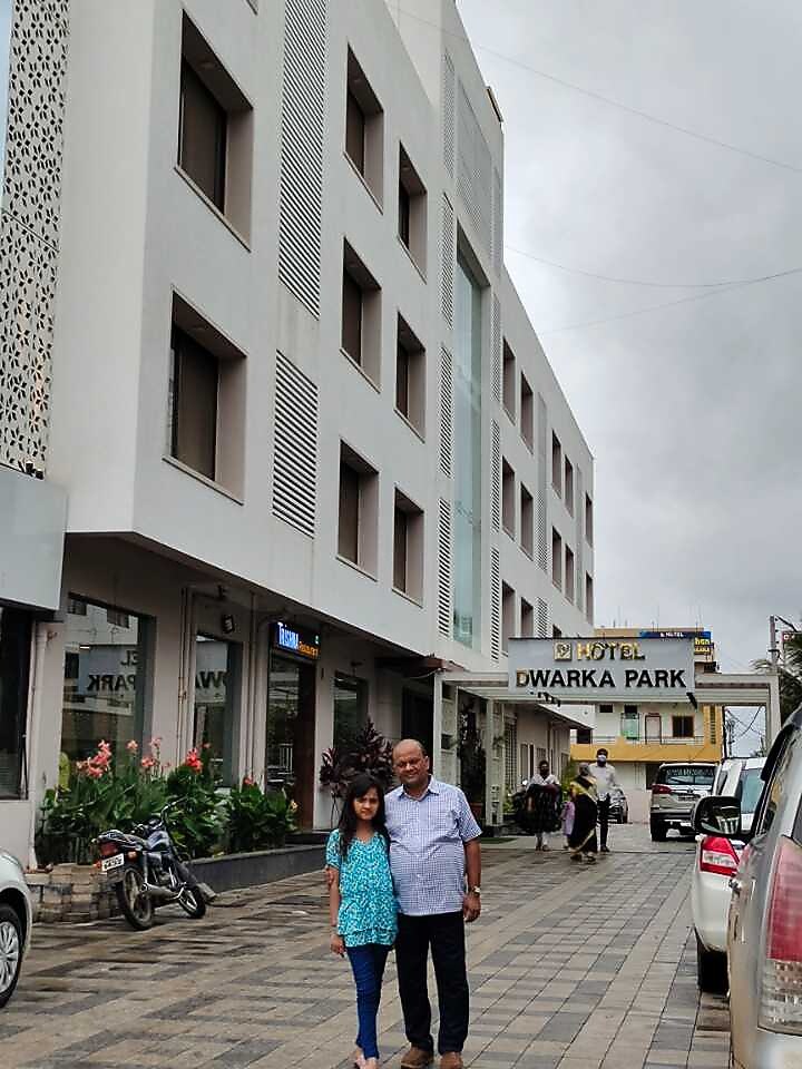 HOTEL DWARKA PARK 100% Money Back | Shirdi Hotel BOOK @ ₹1