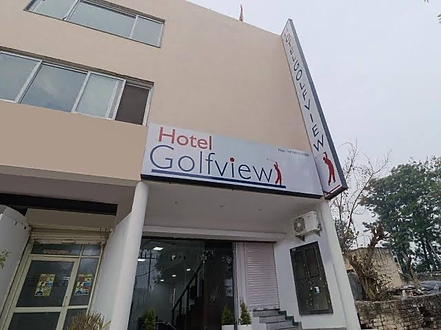 Hotel Golf View Suites Golf Course Road Best Rates on Gurgaon Hotel ...