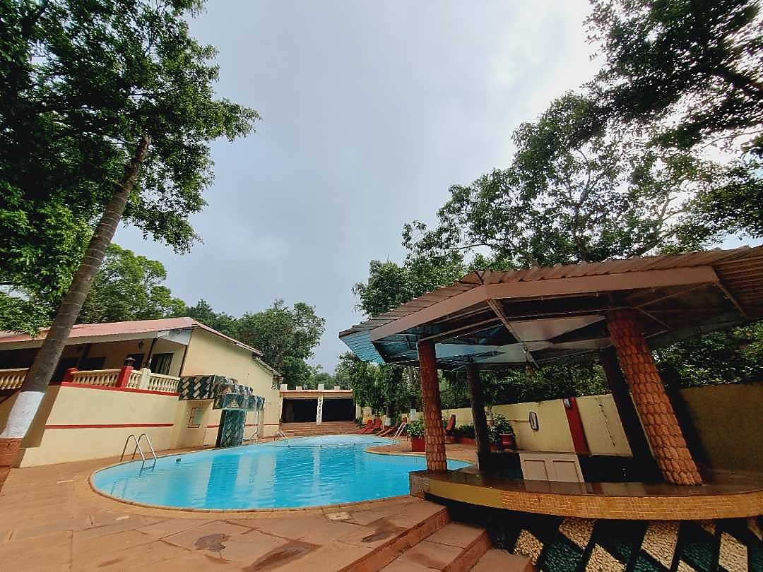 Adamo The Village 𝗕𝗢𝗢𝗞 Matheran Hotel 𝘄𝗶𝘁𝗵 𝗙𝗥𝗘𝗘 𝗖𝗮𝗻𝗰𝗲𝗹𝗹𝗮𝘁𝗶𝗼𝗻