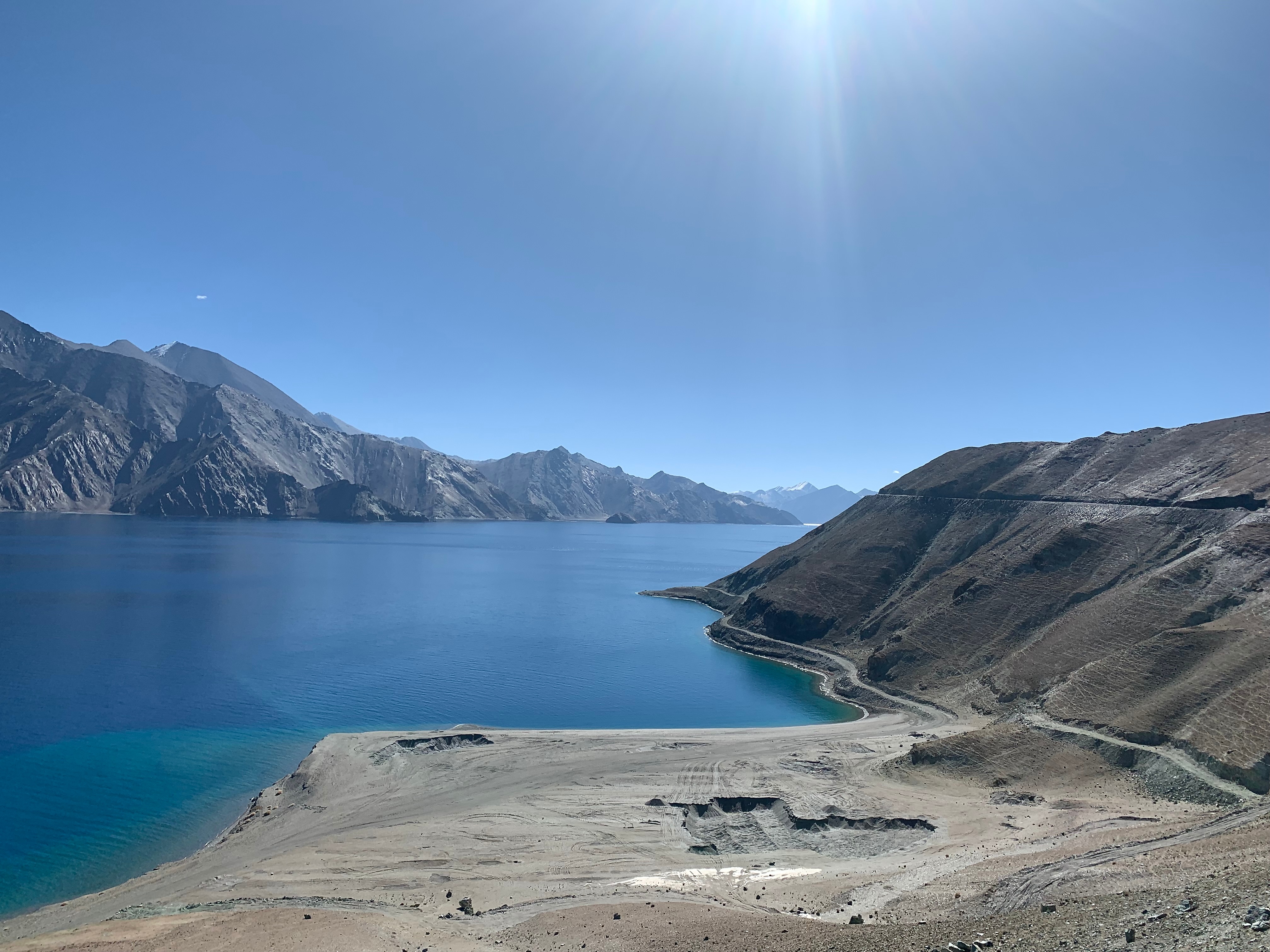 Thangzing House | Rooms in a Homestay 𝗕𝗢𝗢𝗞 Pangong Homestay 𝘄𝗶𝘁𝗵 𝗙𝗥𝗘𝗘 ...