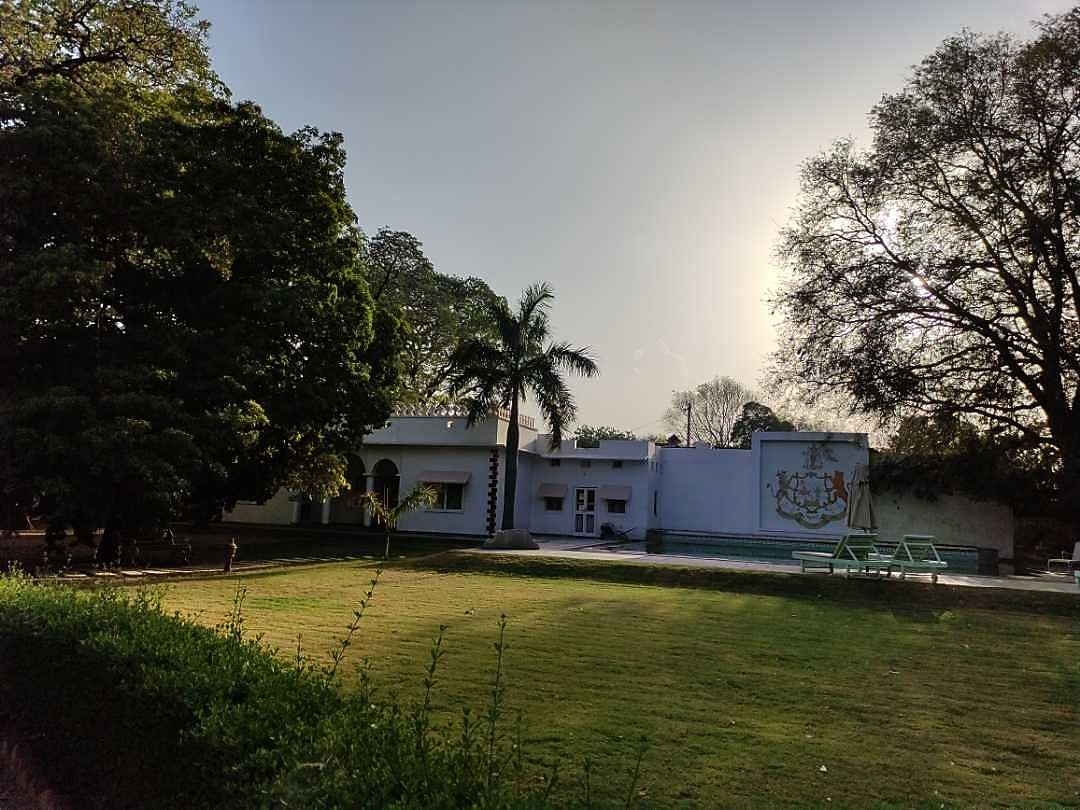 Bijay Niwas Palace, Bijaynagar 𝗕𝗢𝗢𝗞 Bijainagar Hotel 𝘄𝗶𝘁𝗵 𝗙𝗥𝗘𝗘 𝗖𝗮𝗻𝗰𝗲𝗹𝗹𝗮𝘁𝗶𝗼𝗻