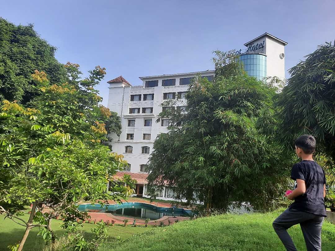 Mascot Hotel (KTDC) | Thiruvananthapuram Hotel BOOK @ ₹1