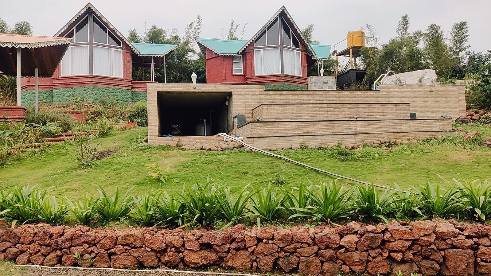 Holygram Krushi Paryatan 𝗕𝗢𝗢𝗞 Mahabaleshwar Cottage 𝘄𝗶𝘁𝗵 𝗙𝗥𝗘𝗘 𝗖𝗮𝗻𝗰𝗲𝗹𝗹𝗮𝘁𝗶𝗼𝗻