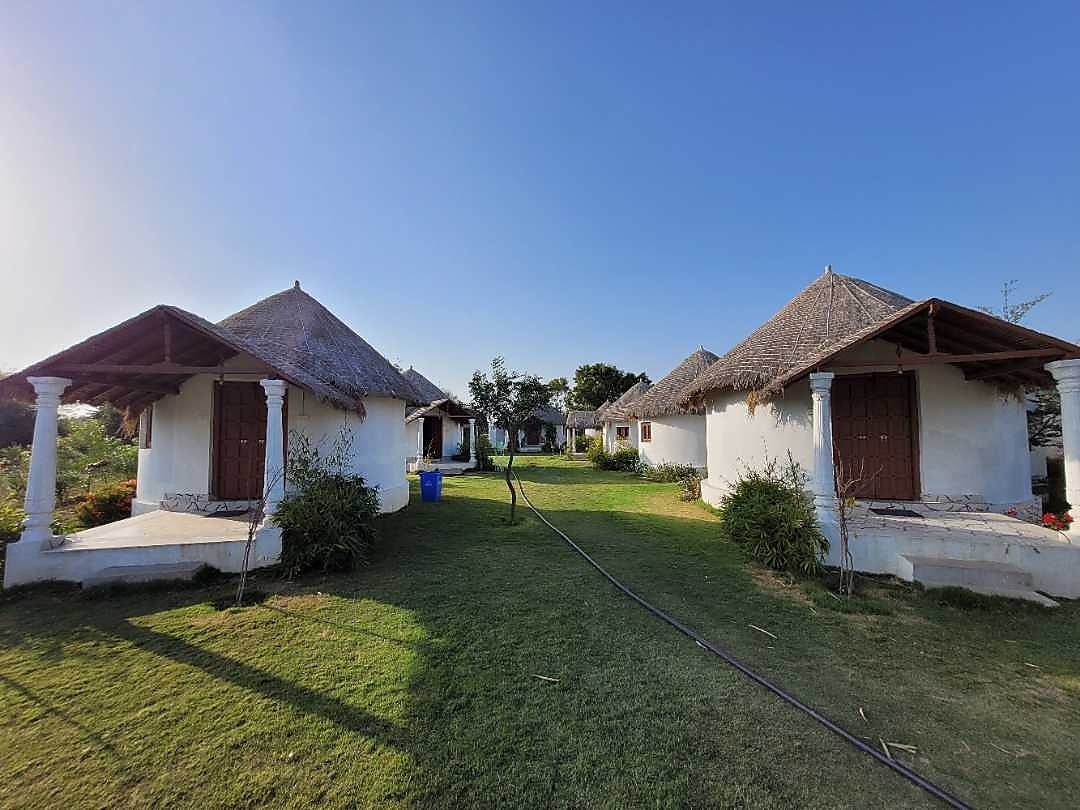 MODHERA SUNRISE RESORT 𝗕𝗢𝗢𝗞 Becharaji Resort 𝘄𝗶𝘁𝗵 ₹𝟬 𝗣𝗔𝗬𝗠𝗘𝗡𝗧