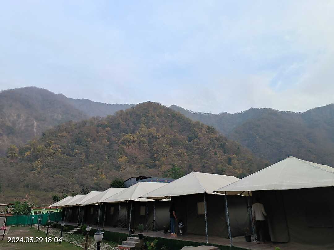 Snow White Resort and Camping 𝗕𝗢𝗢𝗞 Rishikesh Luxury Camp 𝘄𝗶𝘁𝗵 𝗙𝗥𝗘𝗘 ...
