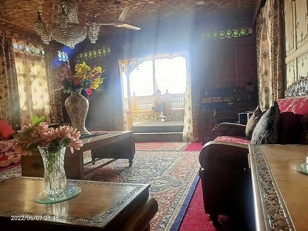 Dal View Resort | Srinagar Hotel BOOK @ ₹1