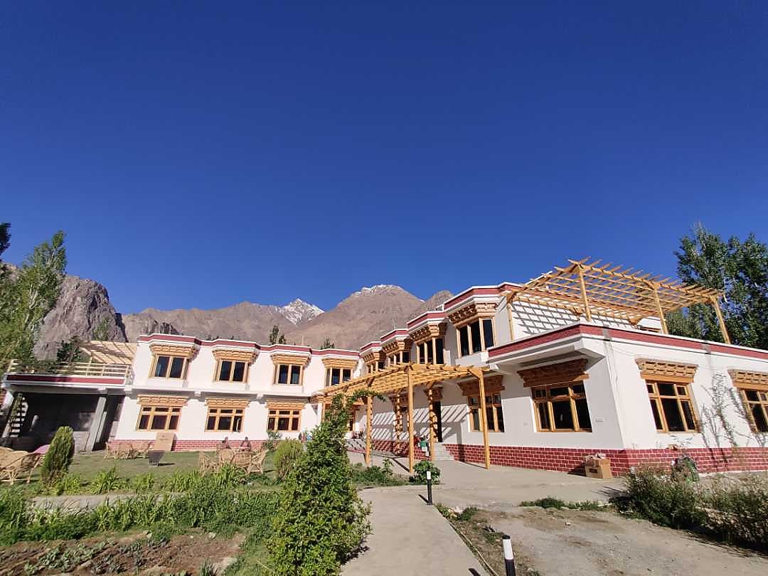 Hunder Eco Villa | Room & Restaurant 𝗕𝗢𝗢𝗞 Nubra Valley Cottage 𝘄𝗶𝘁𝗵 ...