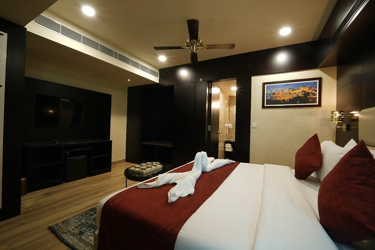 HOTEL VIVAN PINNACLE 𝗕𝗢𝗢𝗞 Ajmer Hotel 𝘄𝗶𝘁𝗵 ₹𝟬 𝗣𝗔𝗬𝗠𝗘𝗡𝗧