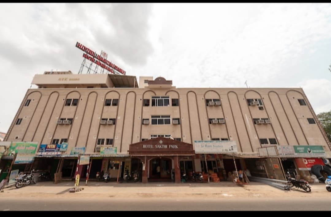 Photos of Sakthi Park Near Melmaruvathur Temple - Hotel in Cheyyur