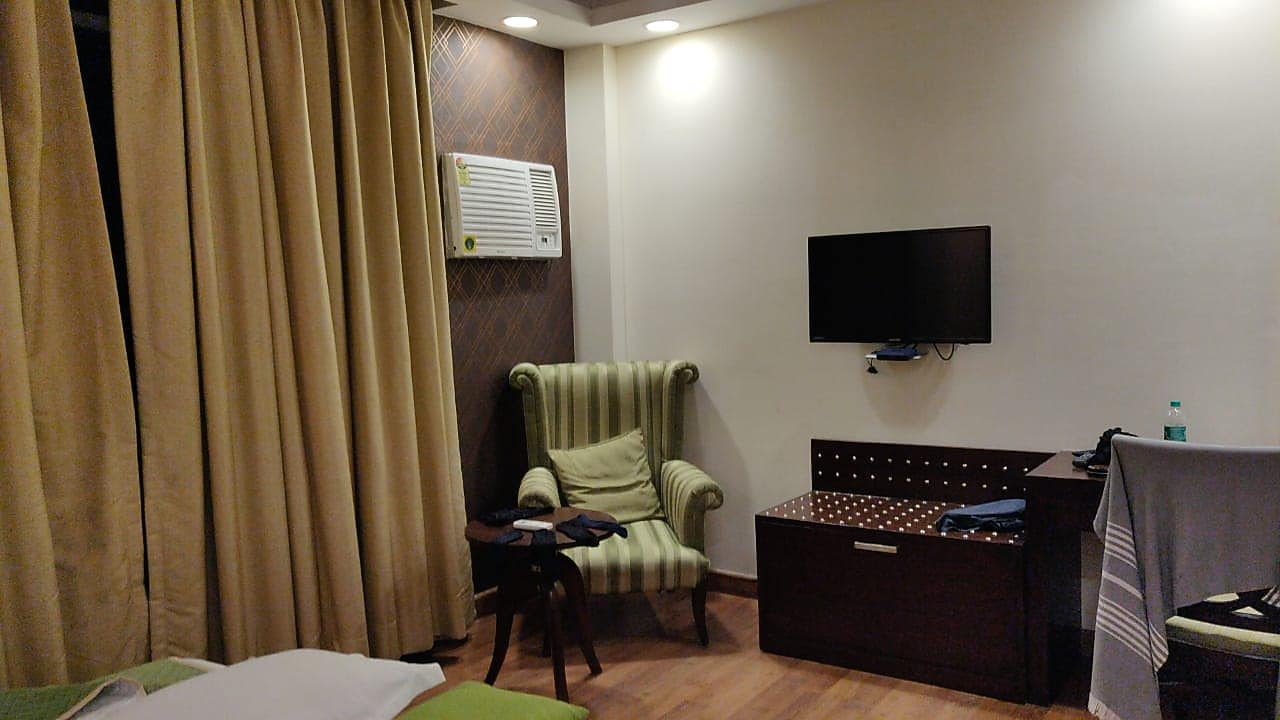 The Grand Orion - Kailash Colony 𝗕𝗢𝗢𝗞 Delhi Hotel 𝘄𝗶𝘁𝗵 𝗙𝗥𝗘𝗘 𝗖𝗮𝗻𝗰𝗲𝗹𝗹𝗮𝘁𝗶𝗼𝗻