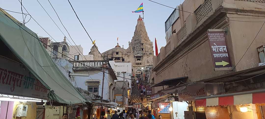 Ginger Dwarka 𝗕𝗢𝗢𝗞 Dwarka Hotel 𝘄𝗶𝘁𝗵 ₹𝟬 𝗣𝗔𝗬𝗠𝗘𝗡𝗧