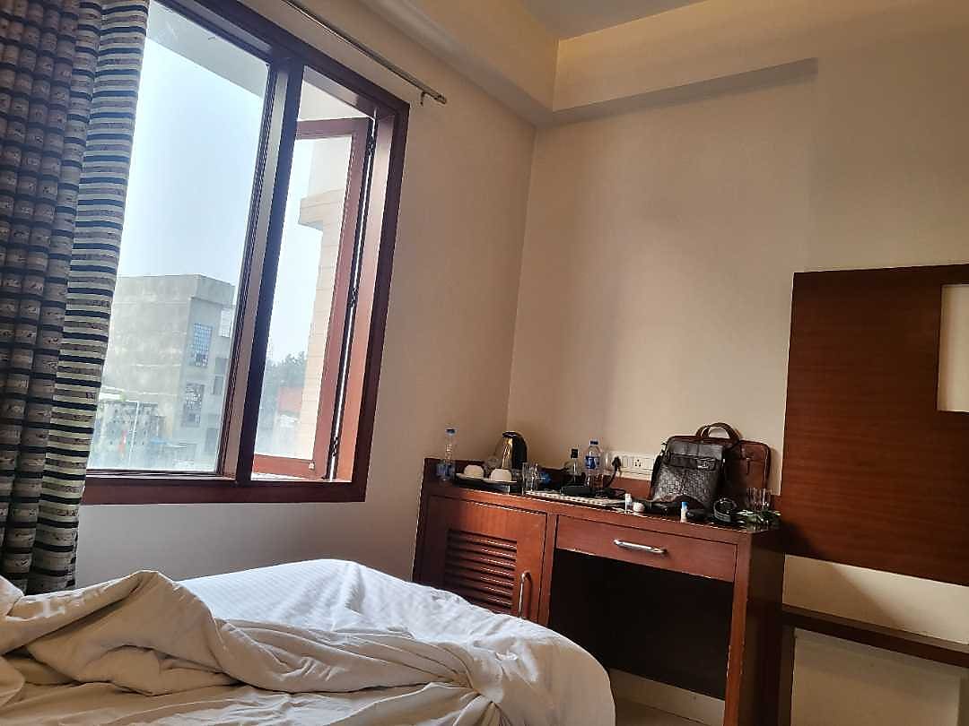 Hotel Varanasi Inn 𝗕𝗢𝗢𝗞 Varanasi Hotel 𝘄𝗶𝘁𝗵 𝗙𝗥𝗘𝗘 𝗖𝗮𝗻𝗰𝗲𝗹𝗹𝗮𝘁𝗶𝗼𝗻