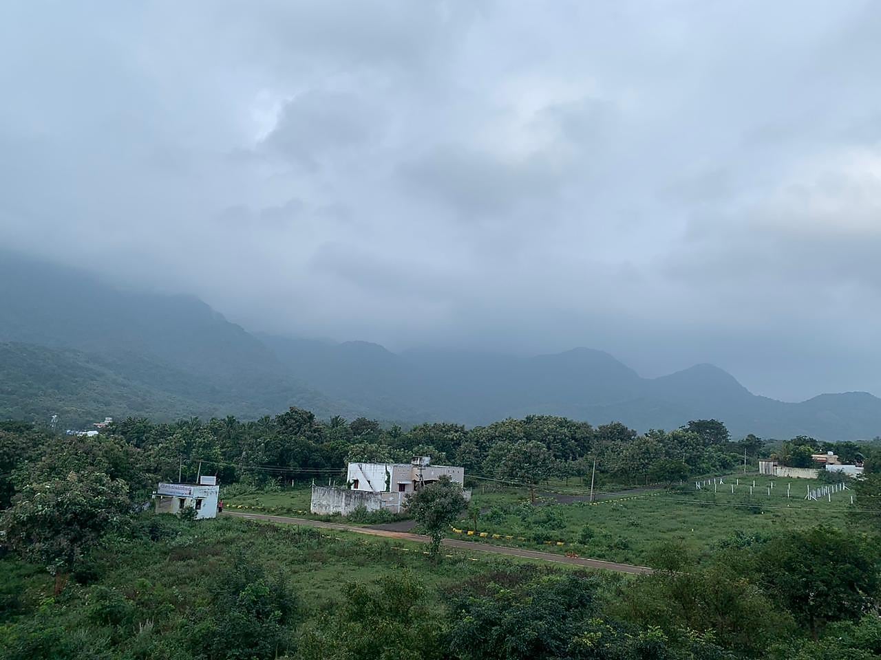 Zamin Resort 𝗕𝗢𝗢𝗞 Kutralam Resort 𝘄𝗶𝘁𝗵 𝗙𝗥𝗘𝗘 𝗖𝗮𝗻𝗰𝗲𝗹𝗹𝗮𝘁𝗶𝗼𝗻