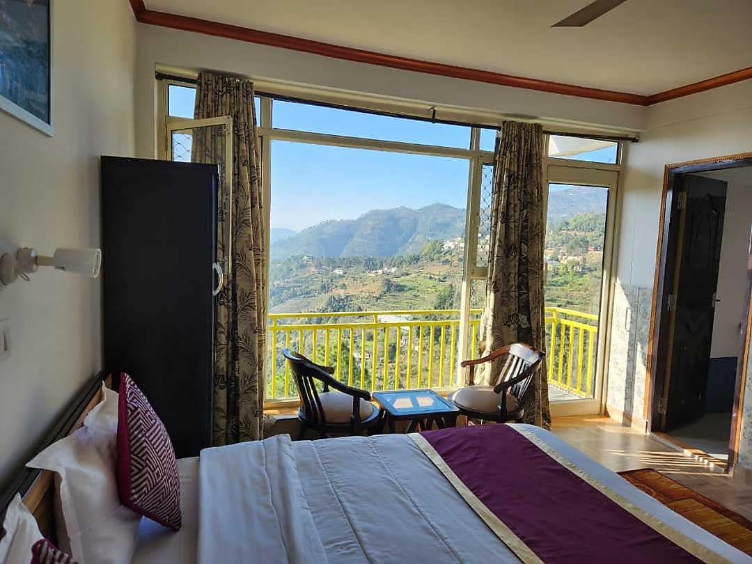 Mountain Golden Ray near Waterfall Mukteshwar 𝗕𝗢𝗢𝗞 Mukteshwar Homestay ...
