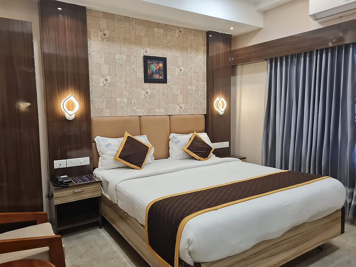 SRIRAM RESIDENCY (OPP NEW BUS STAND) 𝗕𝗢𝗢𝗞 Tirunelveli Hotel 𝘄𝗶𝘁𝗵 𝗙𝗥𝗘𝗘 ...