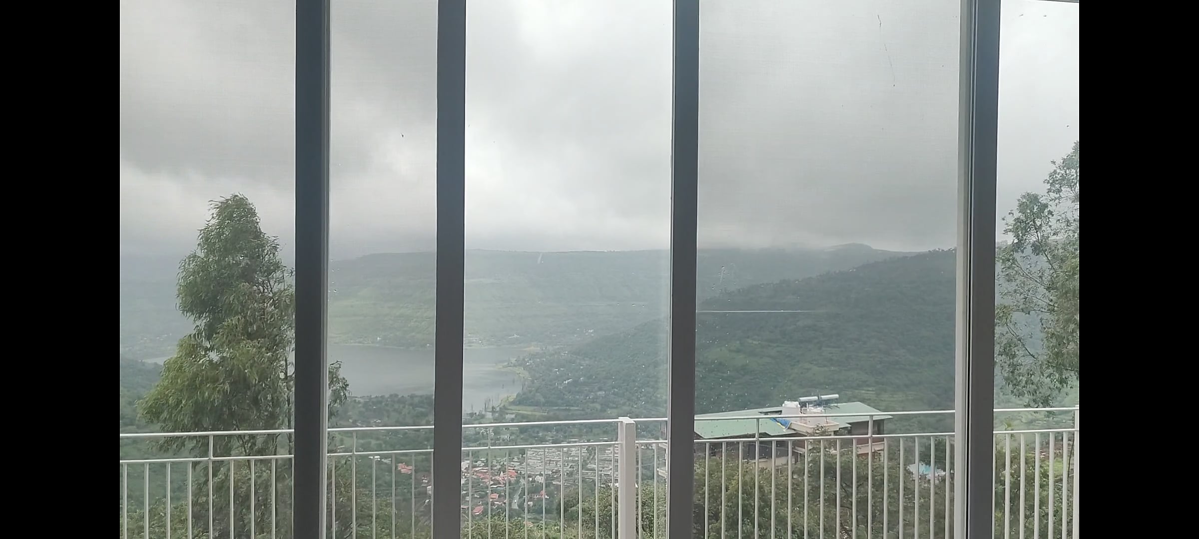 Regal Reverie - A Lakeview Retreat (Pure Veg) 𝗕𝗢𝗢𝗞 Mahabaleshwar Resort ...