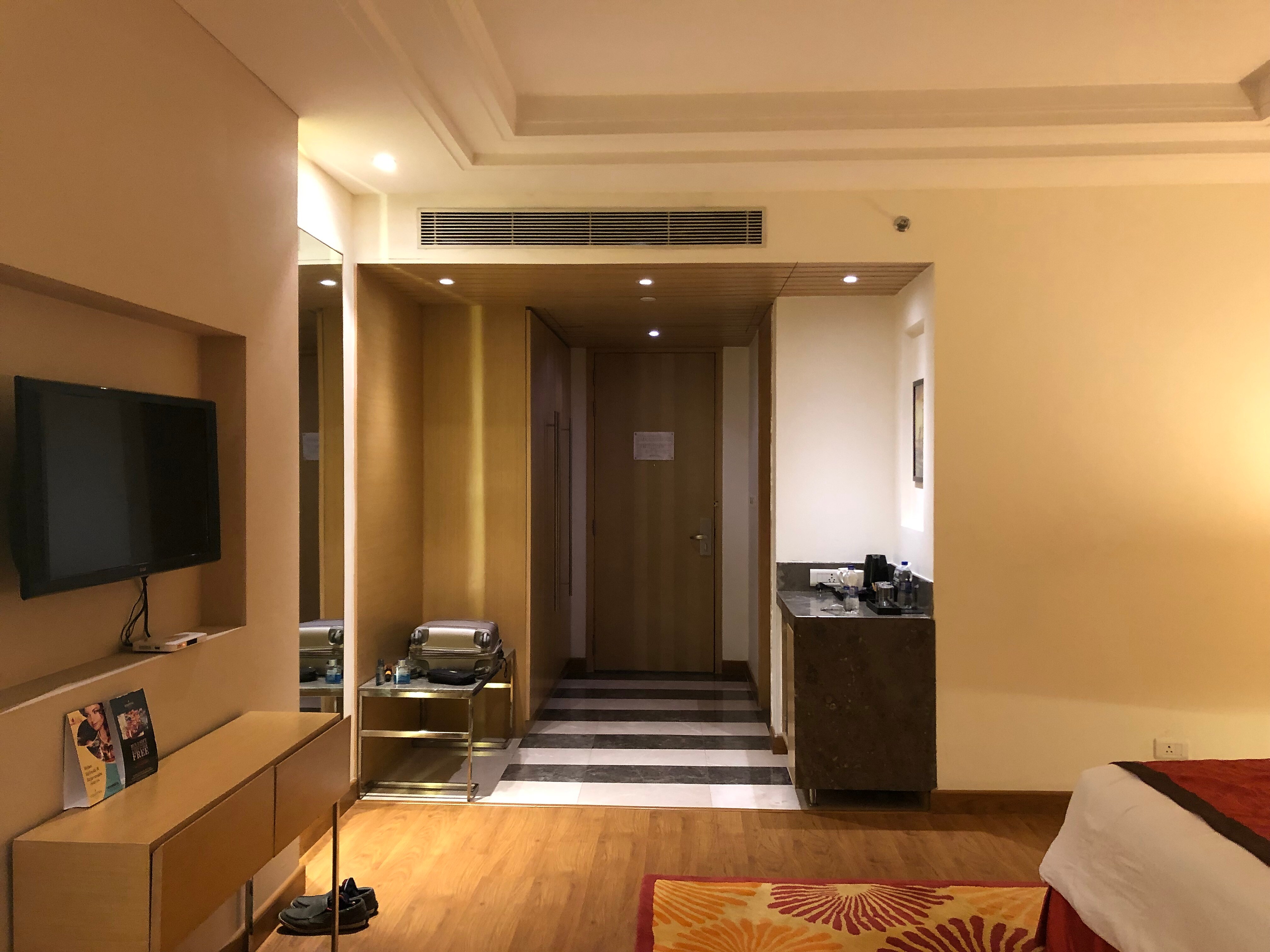 The Conway 𝗕𝗢𝗢𝗞 Meerut Hotel 𝘄𝗶𝘁𝗵 𝗙𝗥𝗘𝗘 𝗖𝗮𝗻𝗰𝗲𝗹𝗹𝗮𝘁𝗶𝗼𝗻