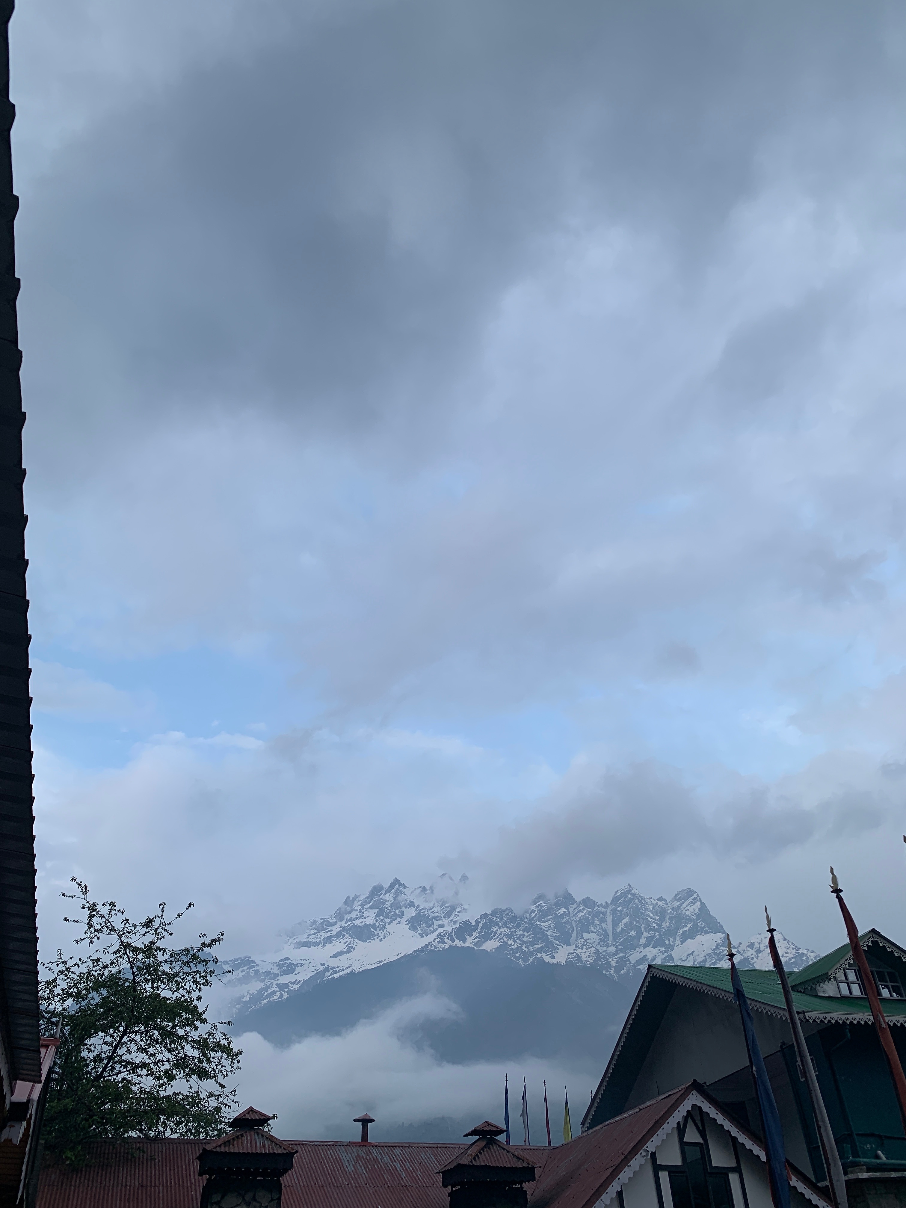 Etho Metho Hotel 𝗕𝗢𝗢𝗞 Lachung Hotel 𝘄𝗶𝘁𝗵 ₹𝟬 𝗣𝗔𝗬𝗠𝗘𝗡𝗧