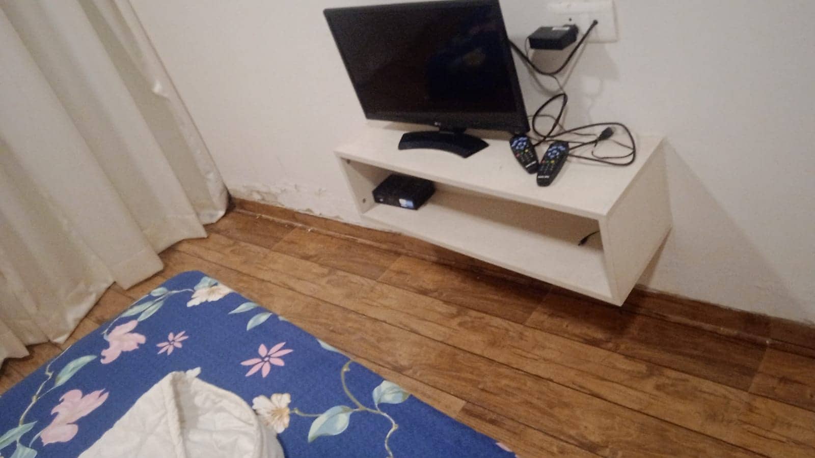 Luxurious Studio Apartment at Rajhans Belliza 𝗕𝗢𝗢𝗞 Surat Apartment 𝘄𝗶𝘁𝗵 ...