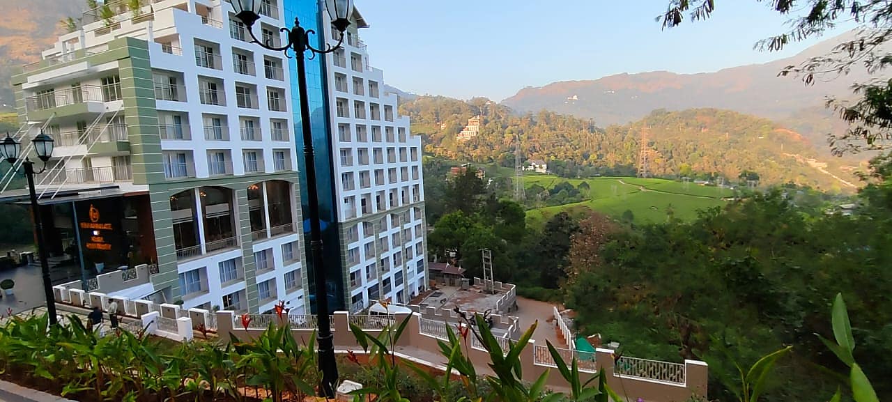 Golden Munnar Palace By Hawk Hospitality 𝗕𝗢𝗢𝗞 Munnar Resort 𝘄𝗶𝘁𝗵 𝗙𝗥𝗘𝗘 ...