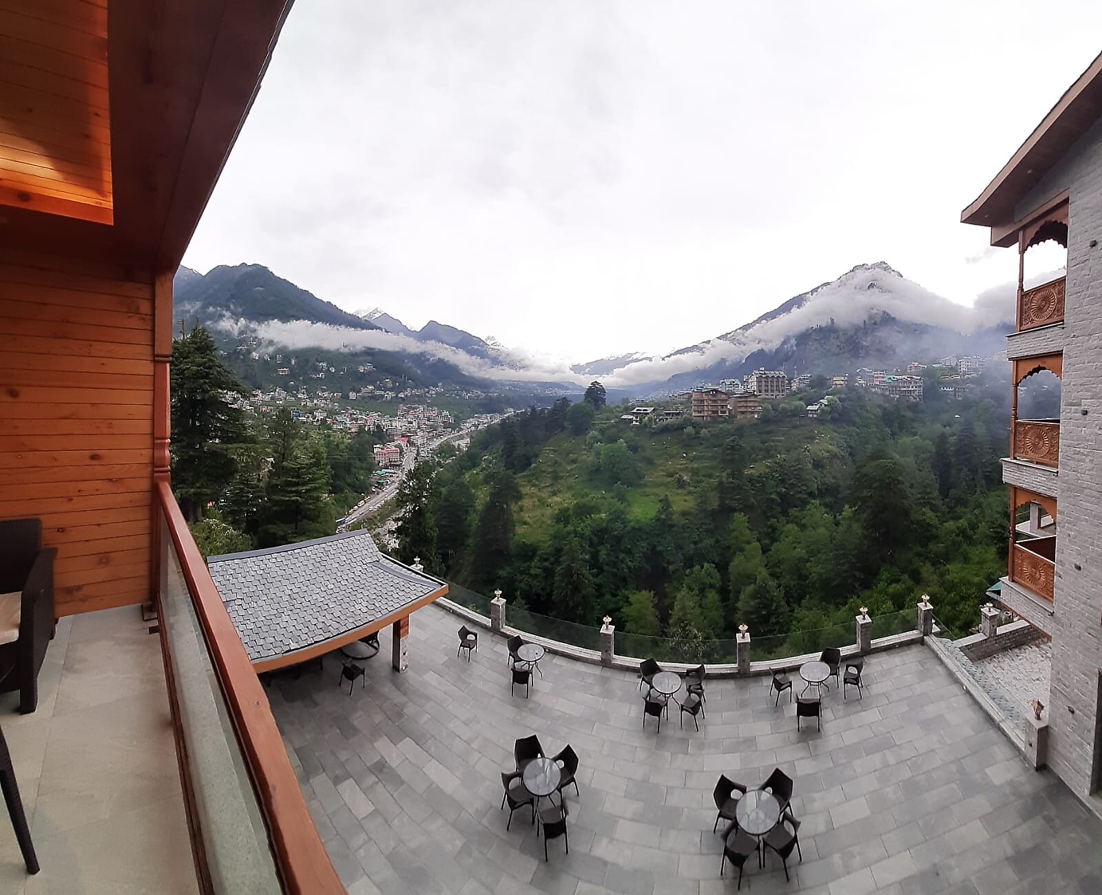 Tiaraa Hotels and Resorts Manali 𝗕𝗢𝗢𝗞 Manali Resort 𝘄𝗶𝘁𝗵 ₹𝟬 𝗣𝗔𝗬𝗠𝗘𝗡𝗧