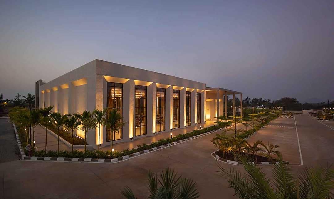 Palm Springs Resort 𝗕𝗢𝗢𝗞 Nashik Hotel 𝘄𝗶𝘁𝗵 𝗙𝗥𝗘𝗘 𝗖𝗮𝗻𝗰𝗲𝗹𝗹𝗮𝘁𝗶𝗼𝗻