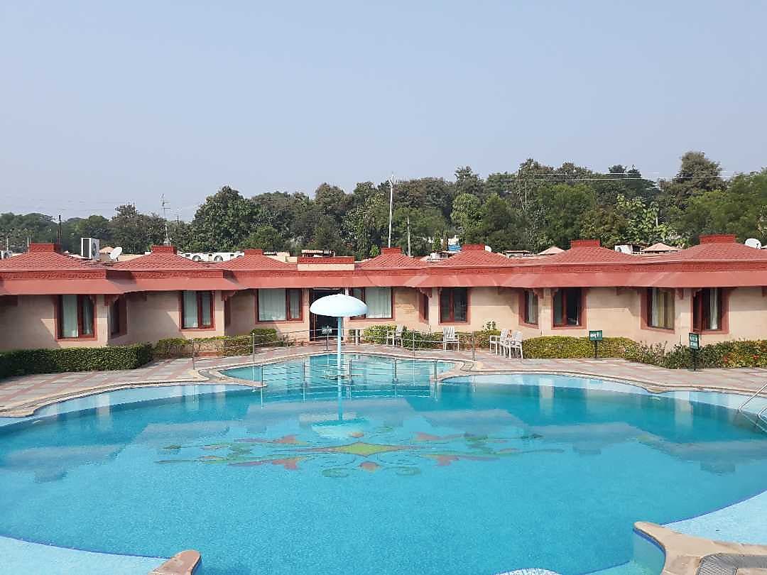 The Orchha Resort By River Side 𝗕𝗢𝗢𝗞 Orchha Resort 𝘄𝗶𝘁𝗵 ₹𝟬 𝗣𝗔𝗬𝗠𝗘𝗡𝗧