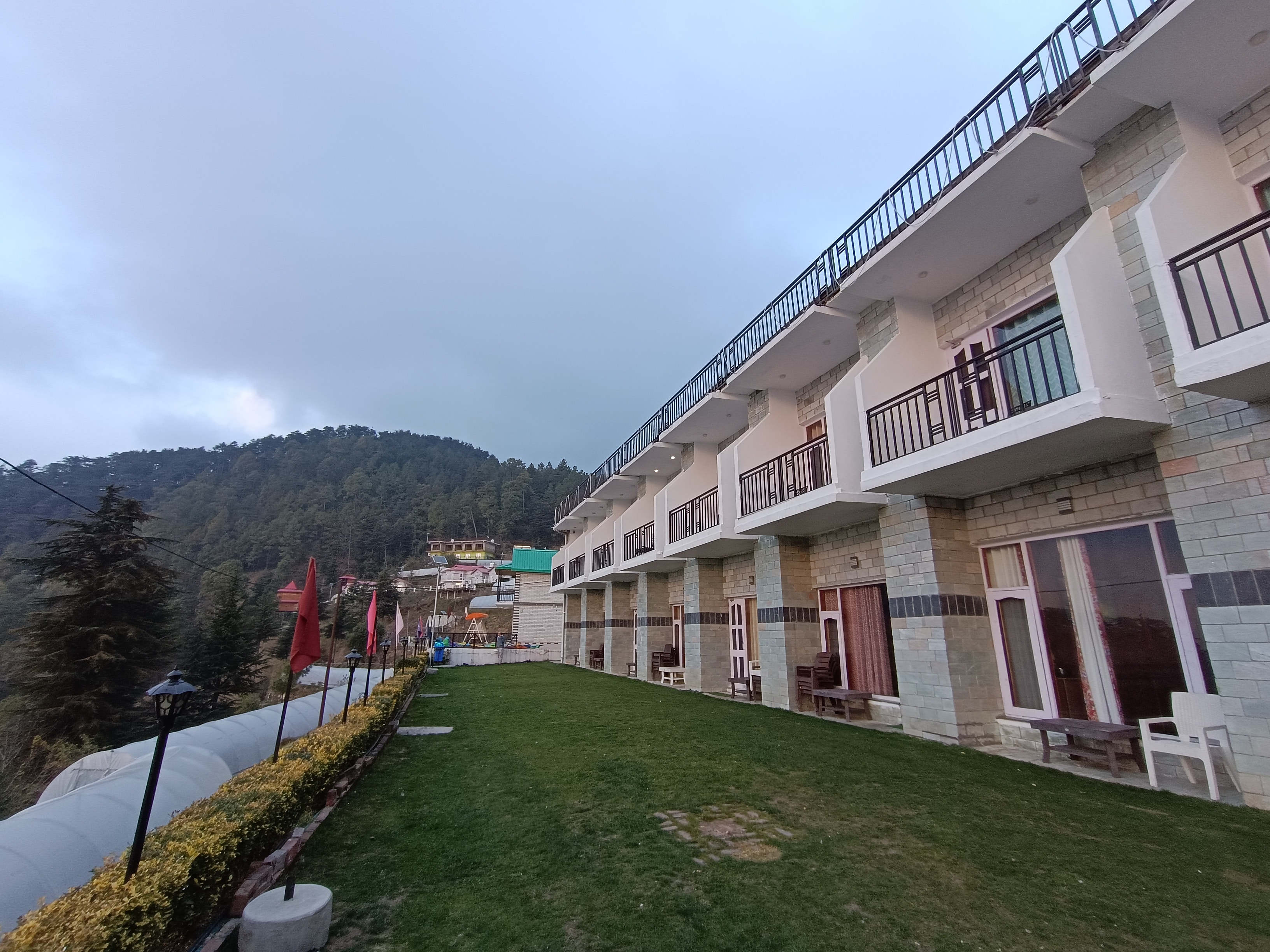 Photos of MOUNTAIN VIEW RESORT , CHAIL - Resort in Chail
