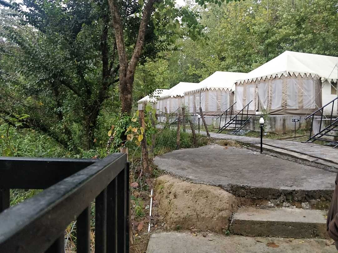 Dev Bhoomi Farms & Cottages 𝗕𝗢𝗢𝗞 Dharamshala Resort 𝘄𝗶𝘁𝗵 ₹𝟬 𝗣𝗔𝗬𝗠𝗘𝗡𝗧