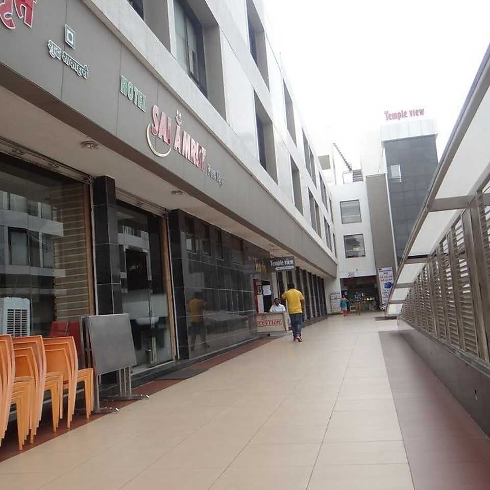 The Temple View Hotel 100% Money Back 𝗕𝗢𝗢𝗞 Shirdi Hotel 𝘄𝗶𝘁𝗵 ₹𝟬 𝗣𝗔𝗬𝗠𝗘𝗡𝗧