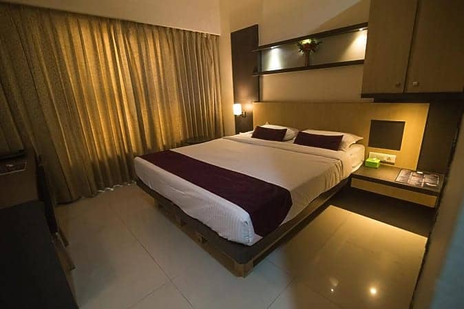 Hotel Monarch Guestline in MIDC Rabale 100% Money Back 𝗕𝗢𝗢𝗞 Navi Mumbai ...