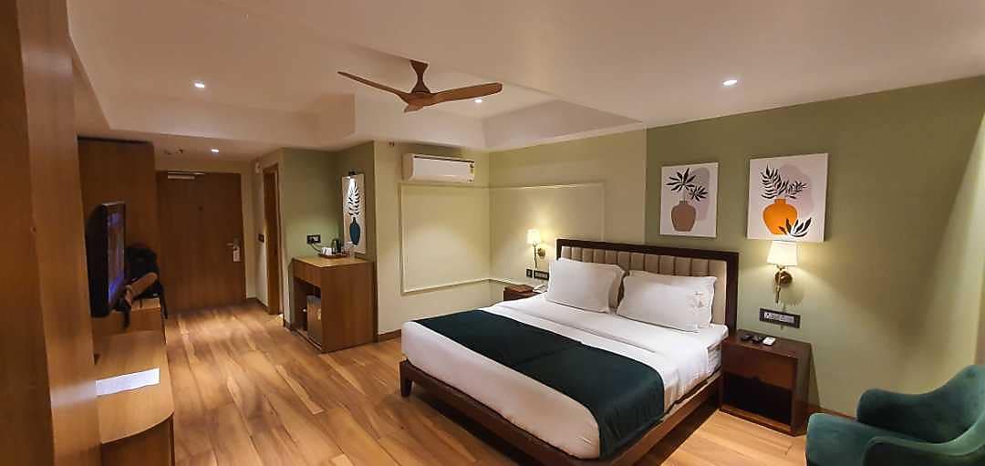 Clarks Inn Express Rishikesh 𝗕𝗢𝗢𝗞 Rishikesh Hotel 𝘄𝗶𝘁𝗵 𝗙𝗥𝗘𝗘 𝗖𝗮𝗻𝗰𝗲𝗹𝗹𝗮𝘁𝗶𝗼𝗻