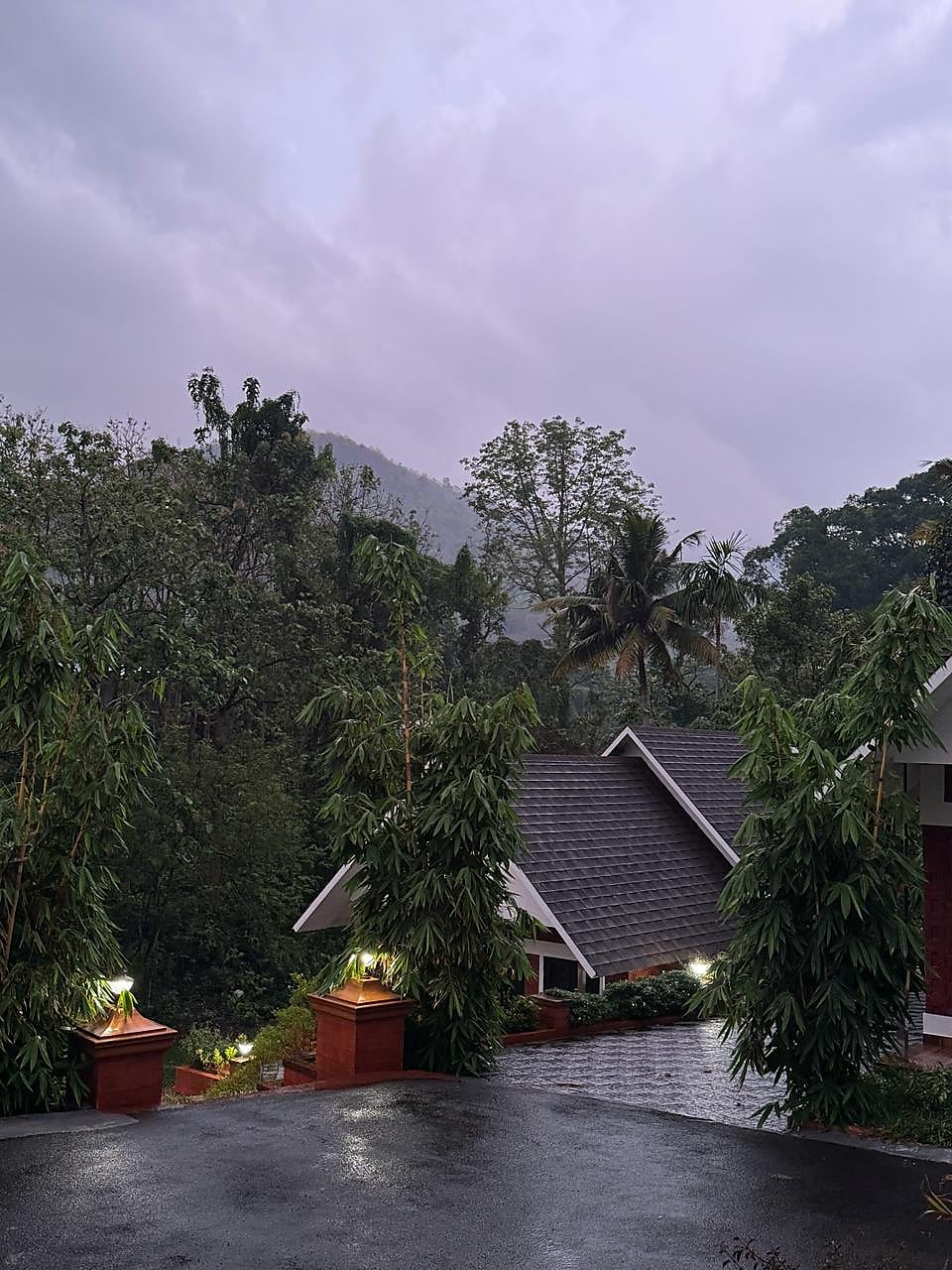 THENMALA ECO FRIENDLY HORMUZ NEST 𝗕𝗢𝗢𝗞 Pathanapuram Resort 𝘄𝗶𝘁𝗵 𝗙𝗥𝗘𝗘 ...