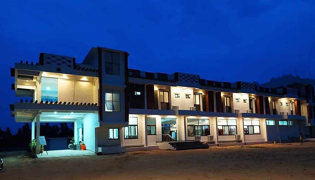 Hampi Delmont 𝗕𝗢𝗢𝗞 Hampi Resort 𝘄𝗶𝘁𝗵 𝗙𝗥𝗘𝗘 𝗖𝗮𝗻𝗰𝗲𝗹𝗹𝗮𝘁𝗶𝗼𝗻