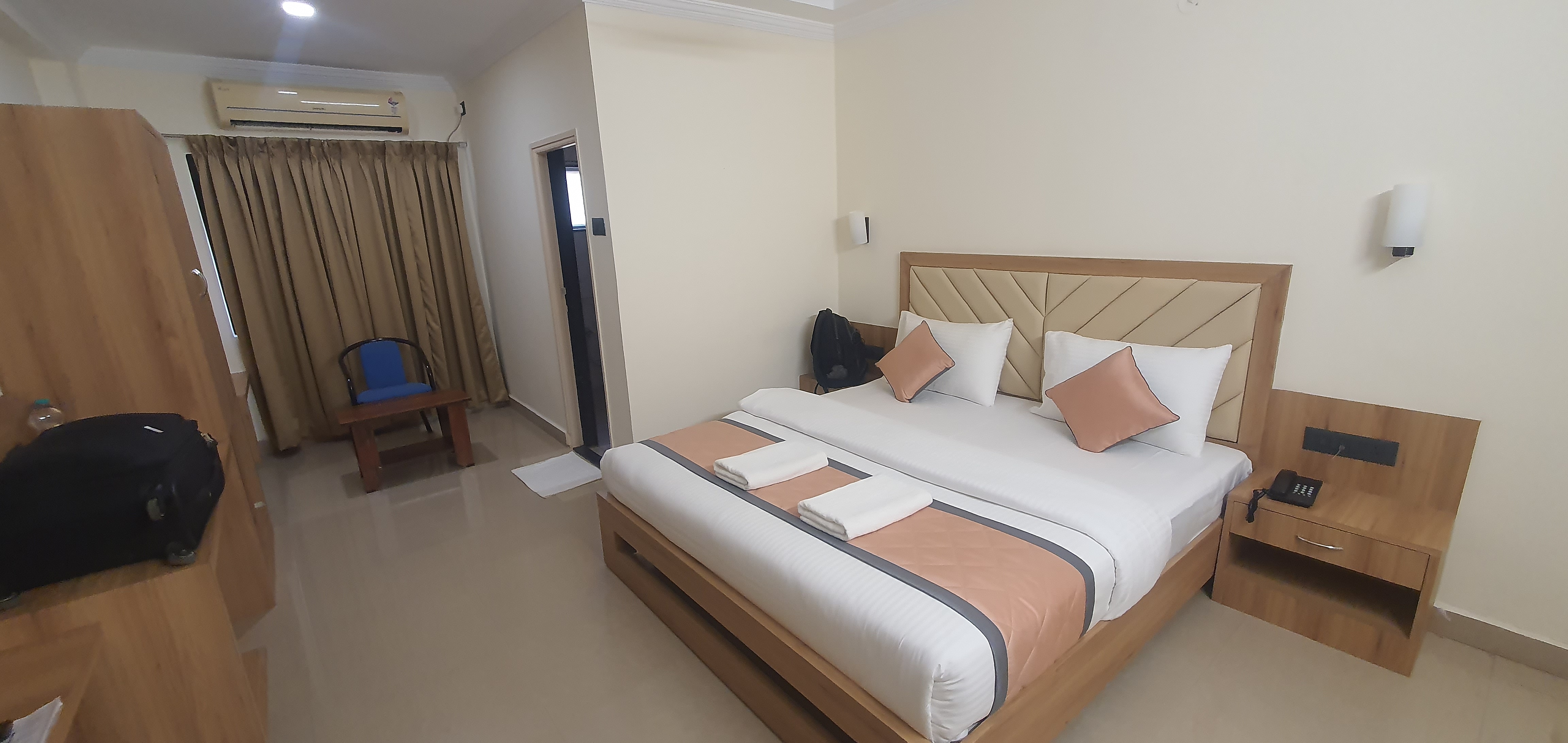 The Chances Inn 𝗕𝗢𝗢𝗞 Hospet Hotel 𝘄𝗶𝘁𝗵 𝗙𝗥𝗘𝗘 𝗖𝗮𝗻𝗰𝗲𝗹𝗹𝗮𝘁𝗶𝗼𝗻