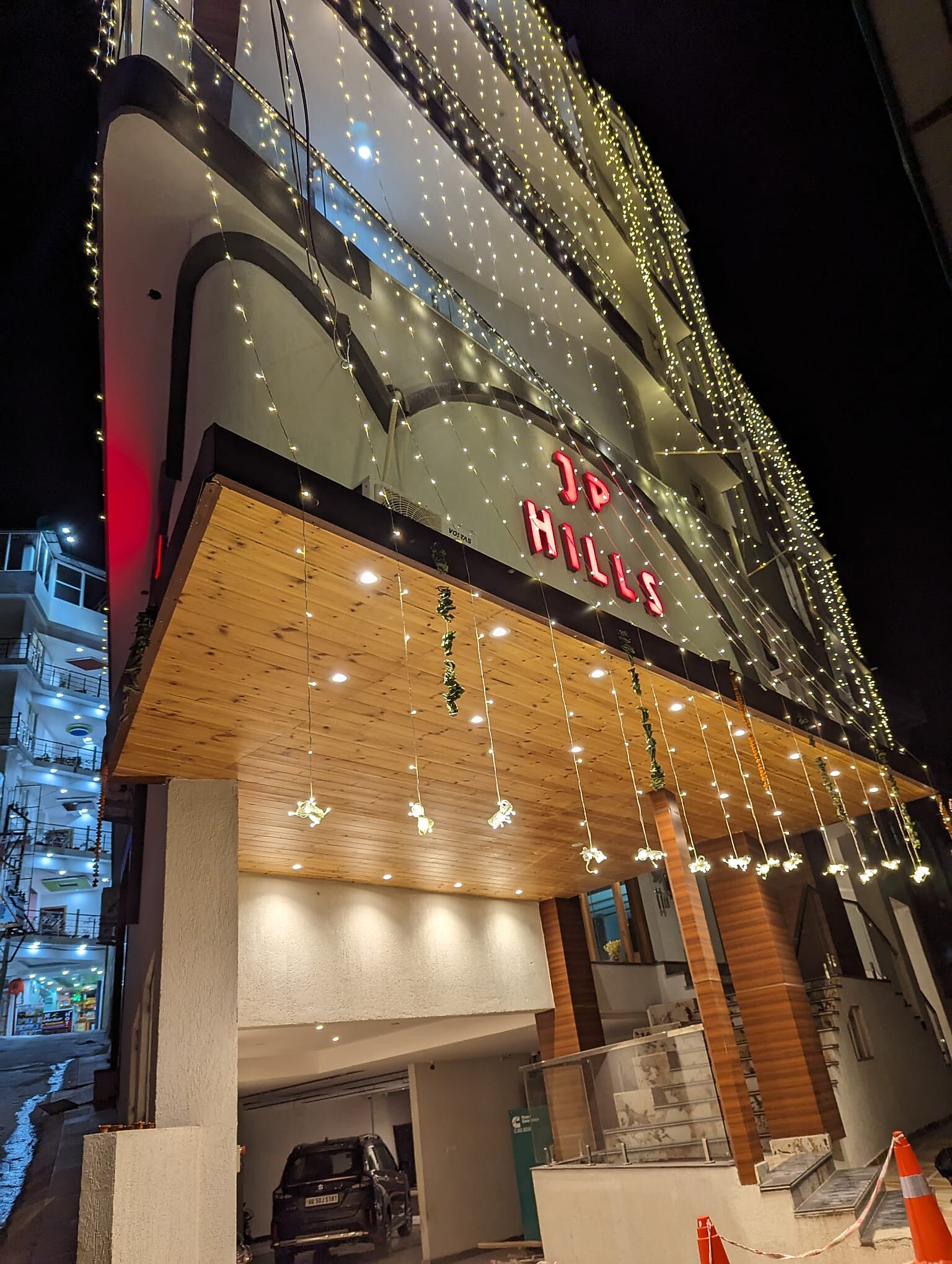 Hotel JP Hills Rishikesh 𝗕𝗢𝗢𝗞 Rishikesh Hotel 𝘄𝗶𝘁𝗵 ₹𝟬 𝗣𝗔𝗬𝗠𝗘𝗡𝗧