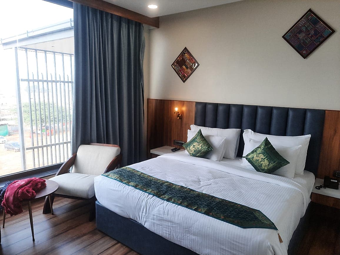 Sterling Pushkar 𝗕𝗢𝗢𝗞 Pushkar Hotel 𝘄𝗶𝘁𝗵 𝗙𝗥𝗘𝗘 𝗖𝗮𝗻𝗰𝗲𝗹𝗹𝗮𝘁𝗶𝗼𝗻