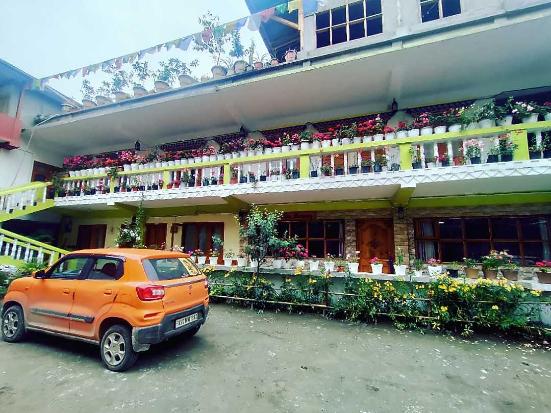 anu homestay 𝗕𝗢𝗢𝗞 Bomdila Homestay 𝘄𝗶𝘁𝗵 ₹𝟬 𝗣𝗔𝗬𝗠𝗘𝗡𝗧