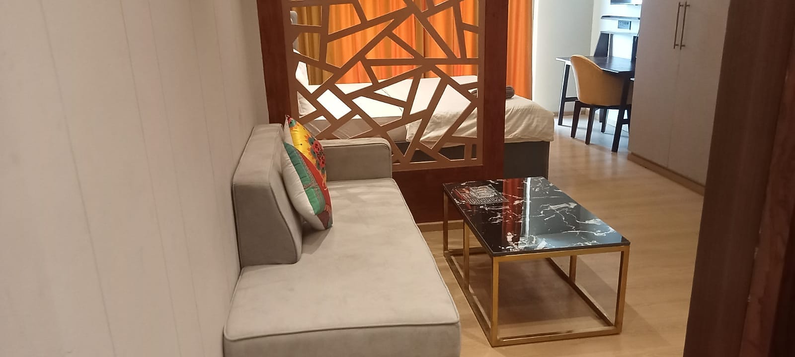 Super Deluxe Studio Apartment at Blue Sapphire by Taj Studios 𝗕𝗢𝗢𝗞 ...