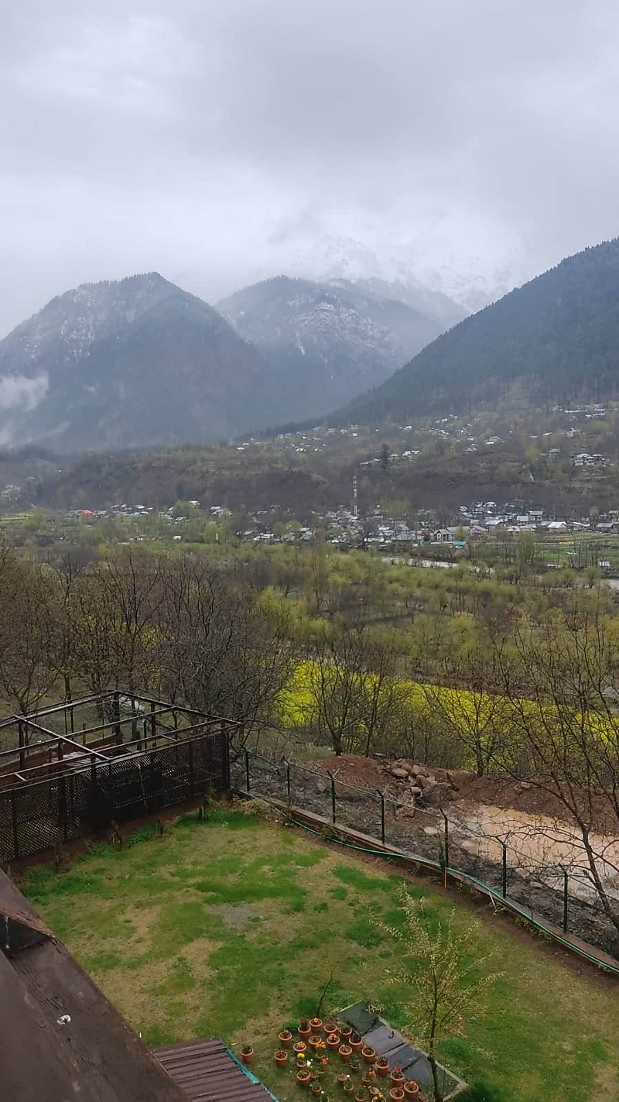 The Chinar Resort and Spa 𝗕𝗢𝗢𝗞 Pahalgam Hotel 𝘄𝗶𝘁𝗵 ₹𝟬 𝗣𝗔𝗬𝗠𝗘𝗡𝗧