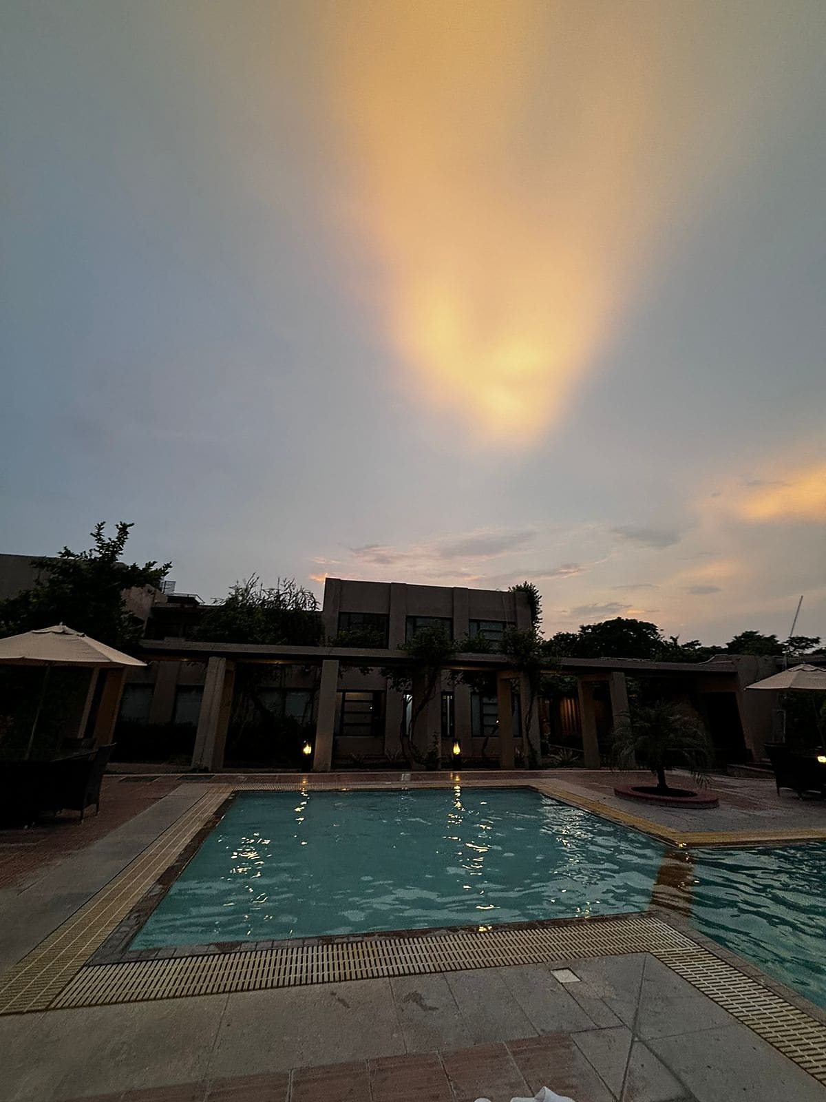 Lemon Tree Hotel, Tarudhan Valley 𝗕𝗢𝗢𝗞 Manesar Resort 𝘄𝗶𝘁𝗵 𝗙𝗥𝗘𝗘 ...